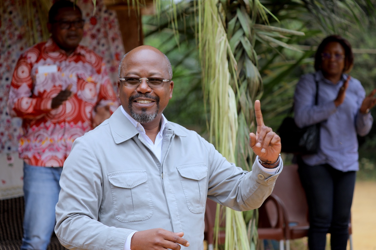 Makokou : Bilie By Nze appelle à l'unité et à la mobilisation pour le ...